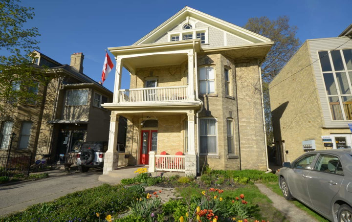 Private, Renovated Apt,one Block To Victoria Park. - London, ON, Canada