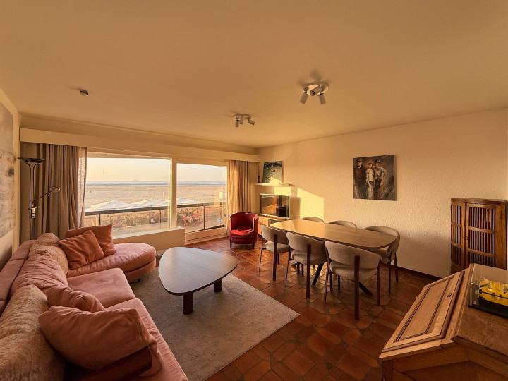 Medamore - Beachfront - Bruges