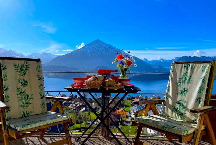 Swisshut Stunning Views Alps & Lake - Spiez