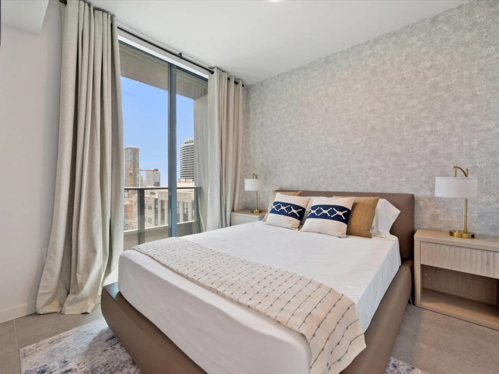 501 First #2103 | Miami Cityscape Luxury Stay - The Bahamas