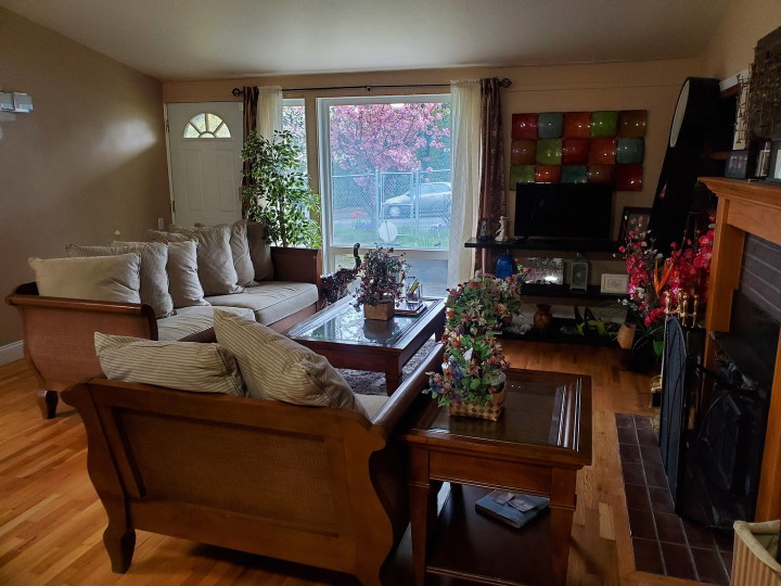 Home 5-7 Minutes From Sea-tac Airport, - Renton, WA