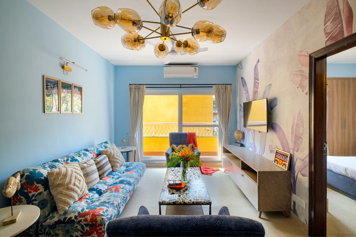 A Modern & Luxe Hillview Retreat In Candolim Beach - Goa