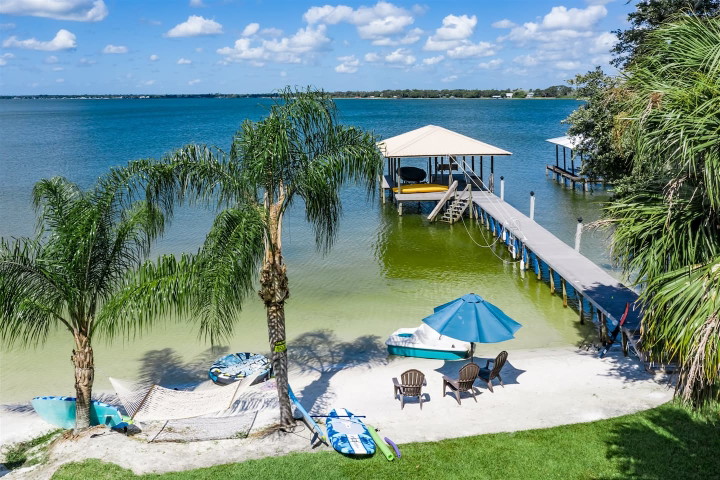 Lake Beach 7 Bedroom, 4 Full Bath + 3rd Floor Play - Lake Placid, FL