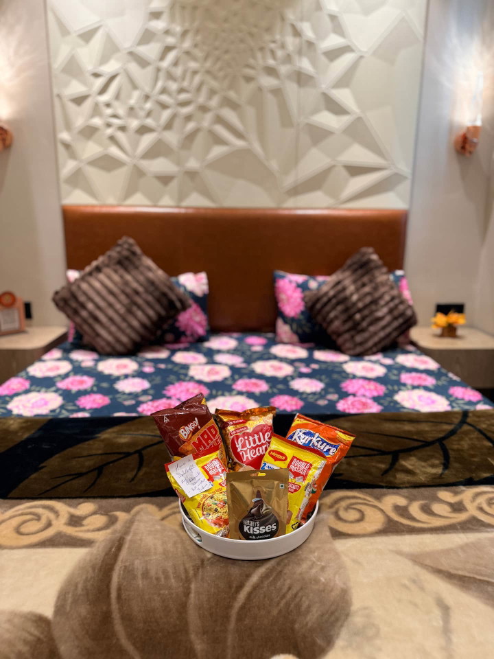 @Stay Buddy Home | Studio In A Mall | Play & Stay - Ghaziabad
