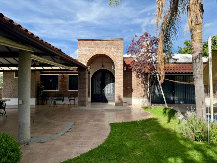 House With Pool And Terrace In Lagos De Moreno - Mexico