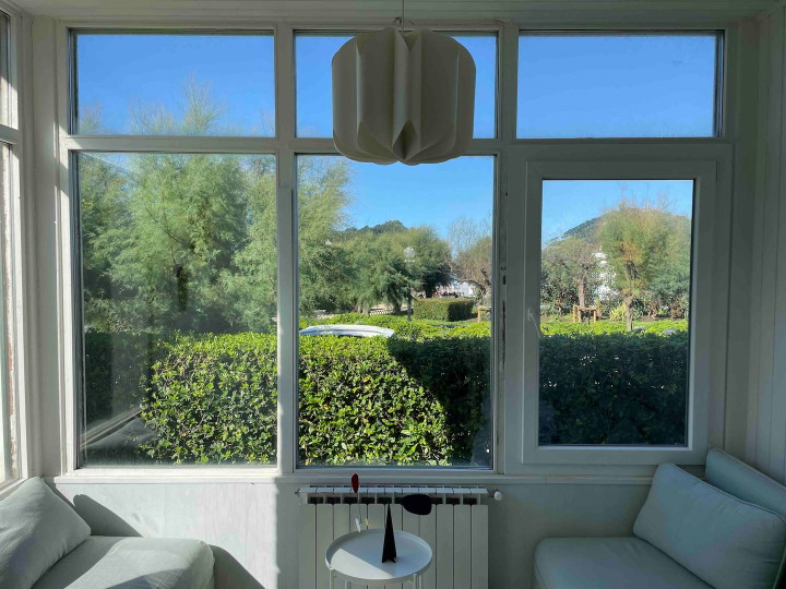 Seaside Villa (First Floor Apartment & Parking) - San Sebastián