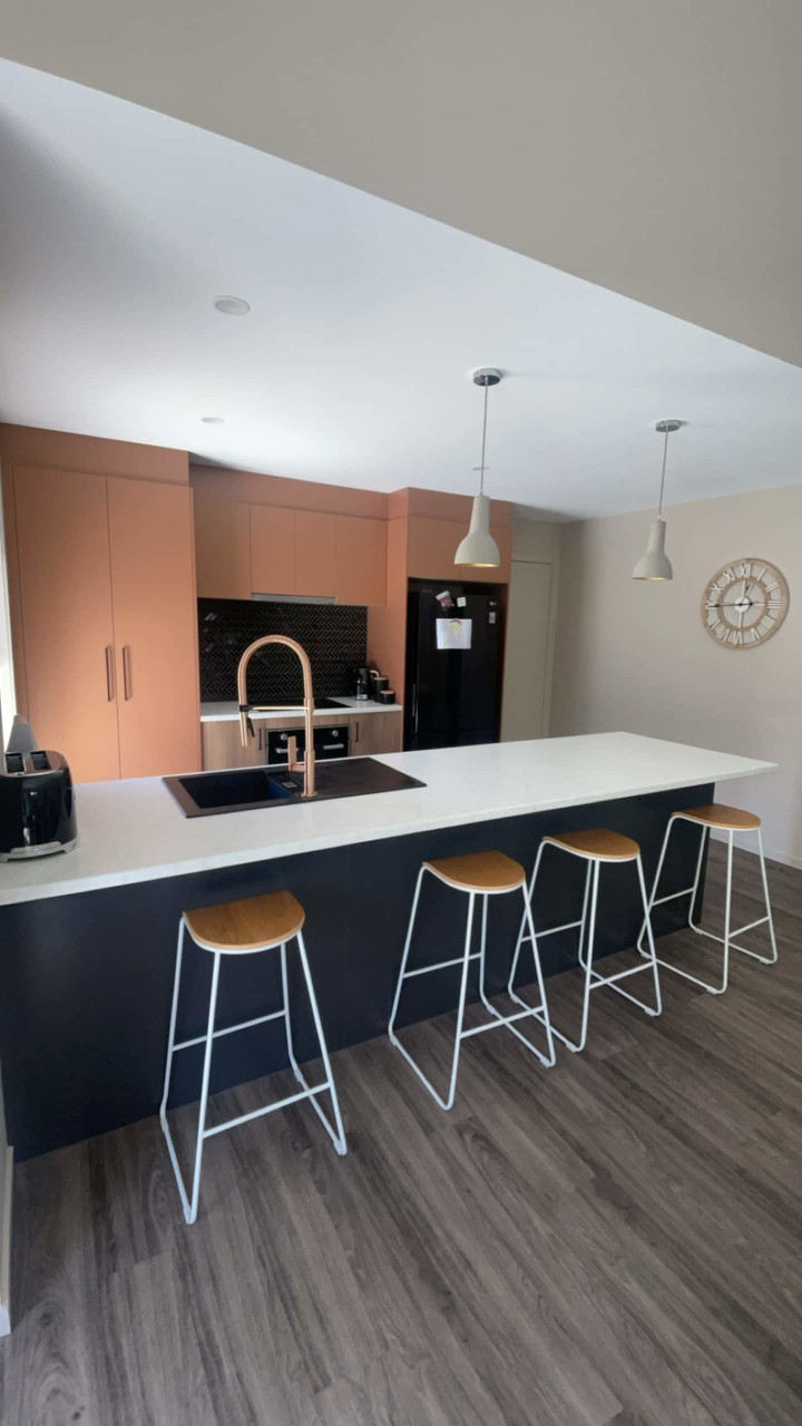 Central Modern Home - Aberdeen