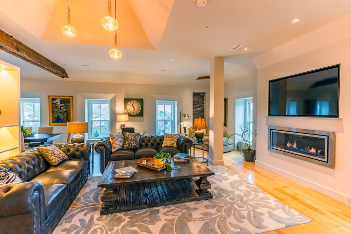 Luxe Penthouse Retreat - Harbor Views, Downtown - Camden, ME