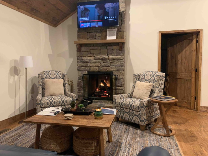 Fall Leaves Values+hottub+indoor& Outdoor Fireplace+private - Alabama