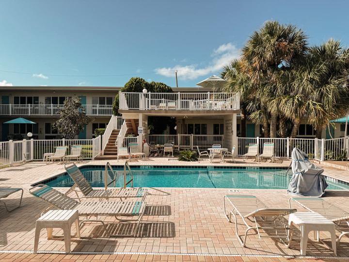 Floranada 1br, Pool, Laundry & Steps To The Beach - Pompano Beach, FL