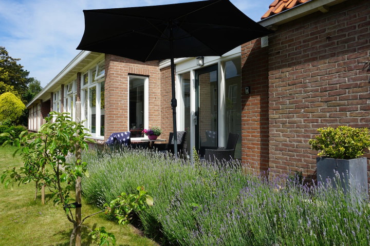 B&b Het Kantoor,  Private Appartment And Breakfast - Alkmaar