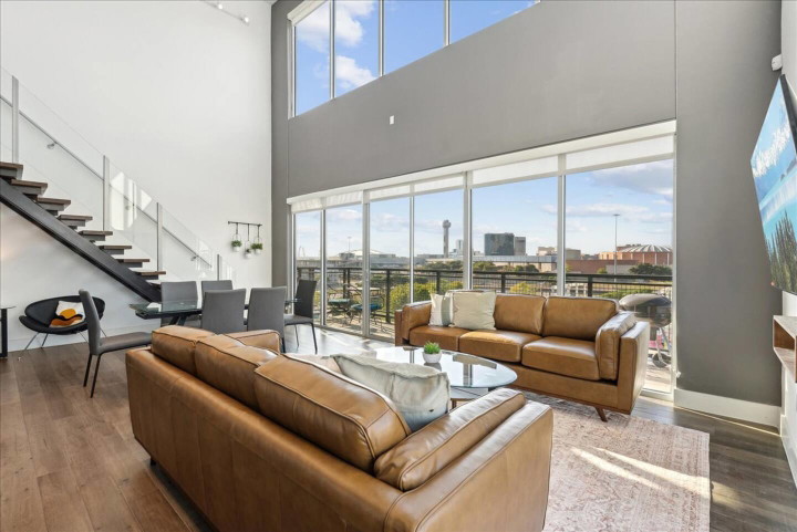 Downtown Luxury Penthouse No.605 - Dallas, TX