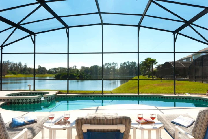 Spacious Lake Front Villa With Private Pool & Spa~ - Kissimmee