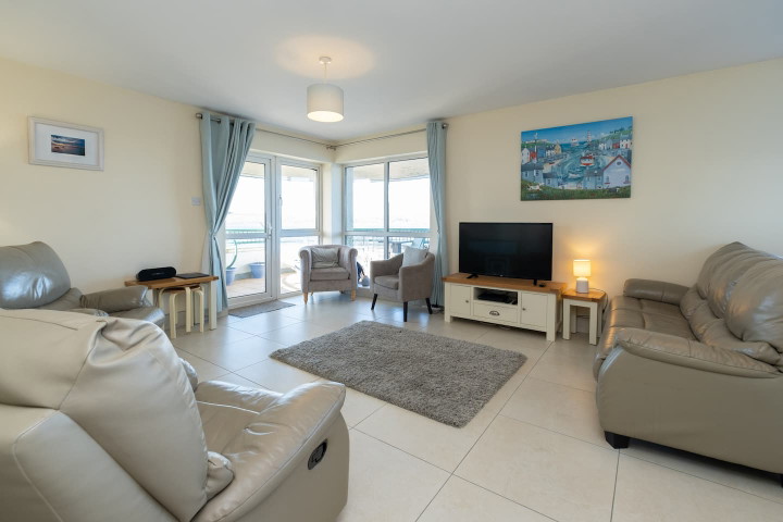Penthouse Apt W/ Breathtaking Waterfront View. - Youghal