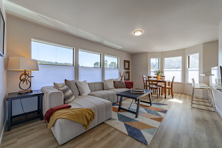 Adorable 2-bedroom Vacation Home In Northtown! - 알카타