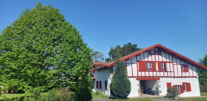Grand Studio Au 1er éTage D'une Ferme Basque - Pays basque français