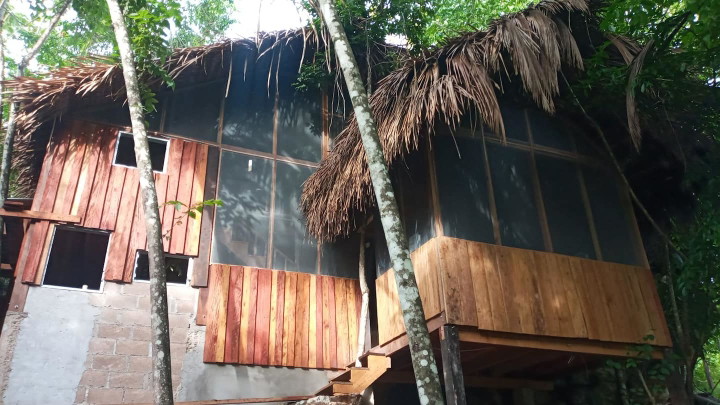 Maya Cave House - Belize