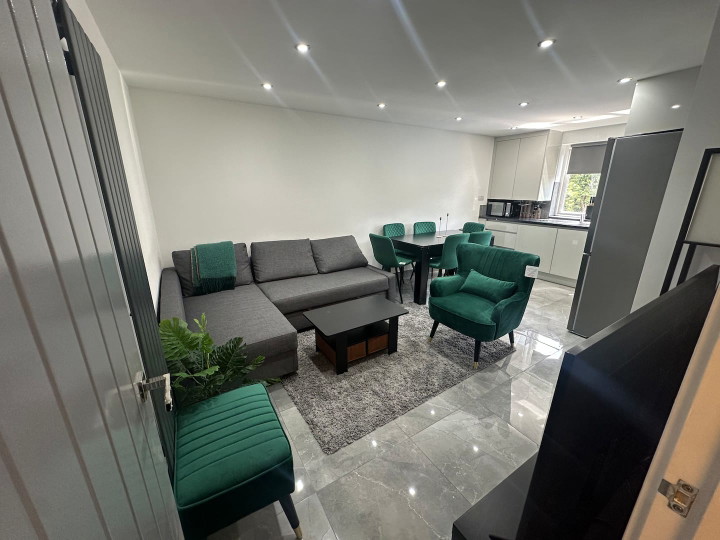 Flat In London - Hounslow