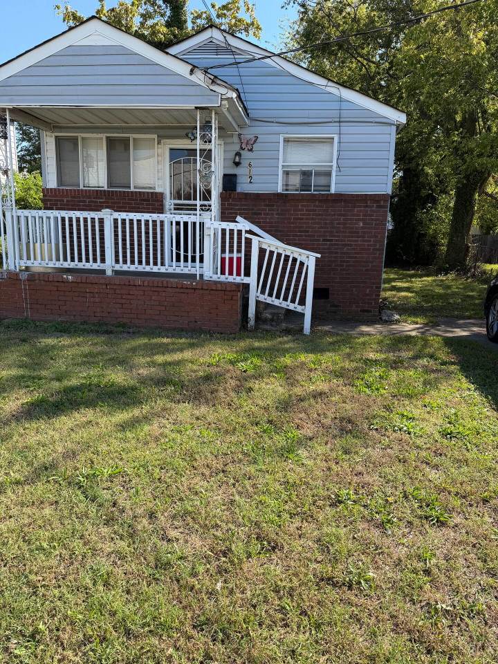Charming 3bedroom Home In A Quiet Neighborhood. - Newport News, VA
