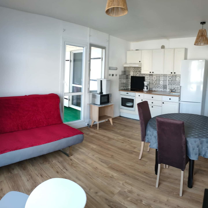 Bel Appartement Proche Mer Avec Balcon Et Parking. - Yport