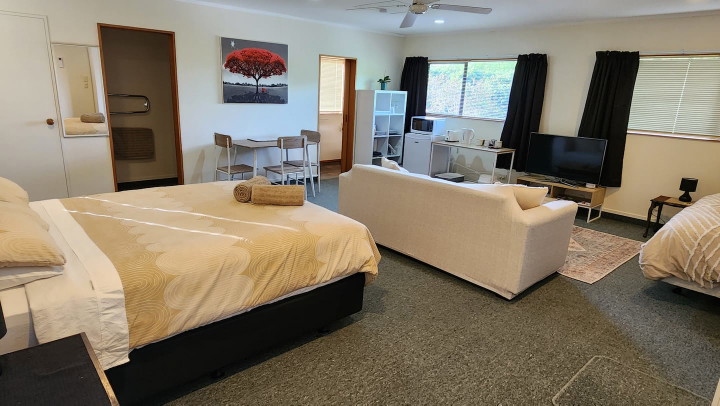 Avocado Orchard Retreat! - Katikati