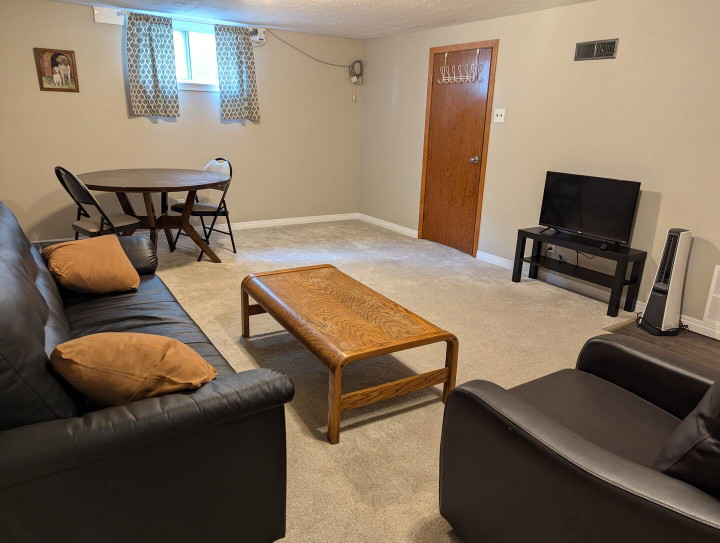 1 Bdrm Basement Suite In House - Edmonton