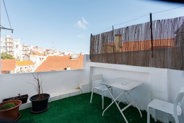 Terrace In Historical Neighborhood With View - Lisszabon