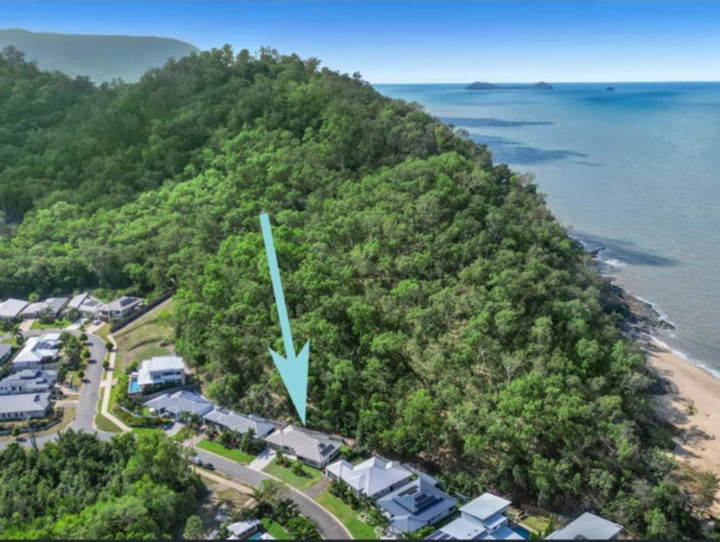 Beachside Retreat | Pool, Mountain Views, 4br - Trinity Beach