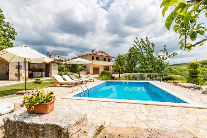 House For Resting Marina - Alpes