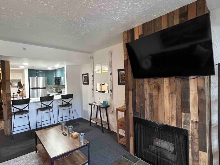 Charming 2 Bed/2 Bath Condo In Heart Of Prospector - Park City, UT