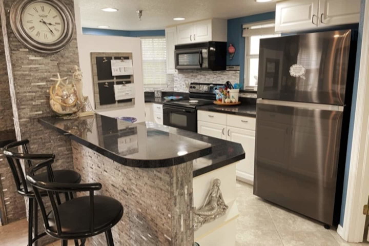Jim Miller's " Mermaid Cove"  Premium Deluxe Condo - Land O' Lakes, FL