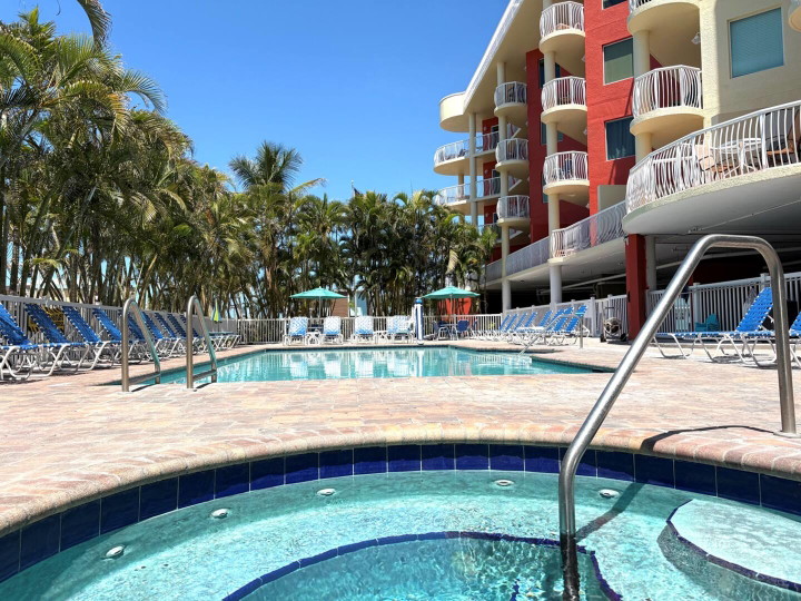 Vitamin Sea & Sunsets Host 727@251&8659 - Treasure Island, FL