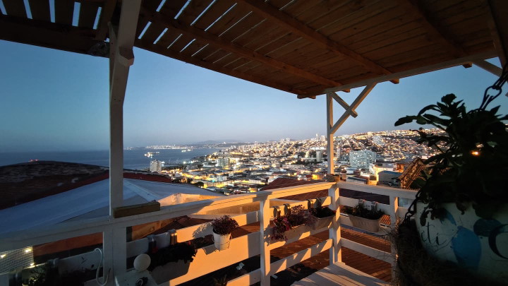 Mar Y Poesía Con Vista Al Mar - Valparaíso, Chile