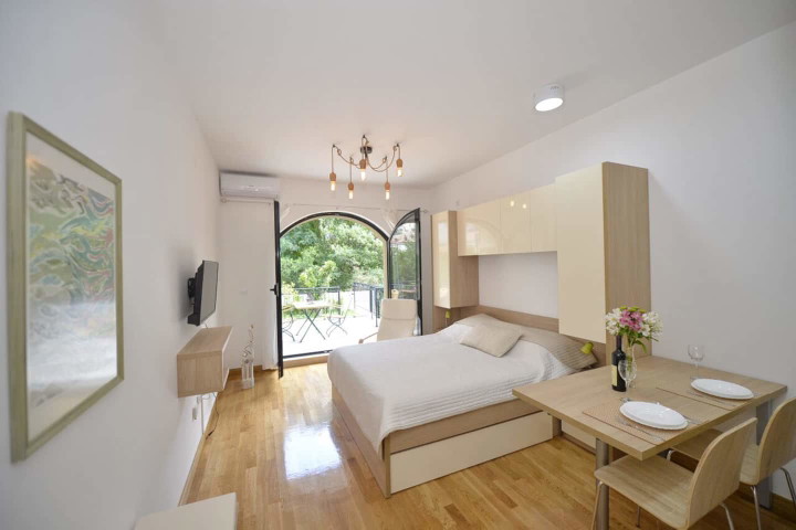 Posto Capitano 0202- Studio With Terrace And Pool - 코토르
