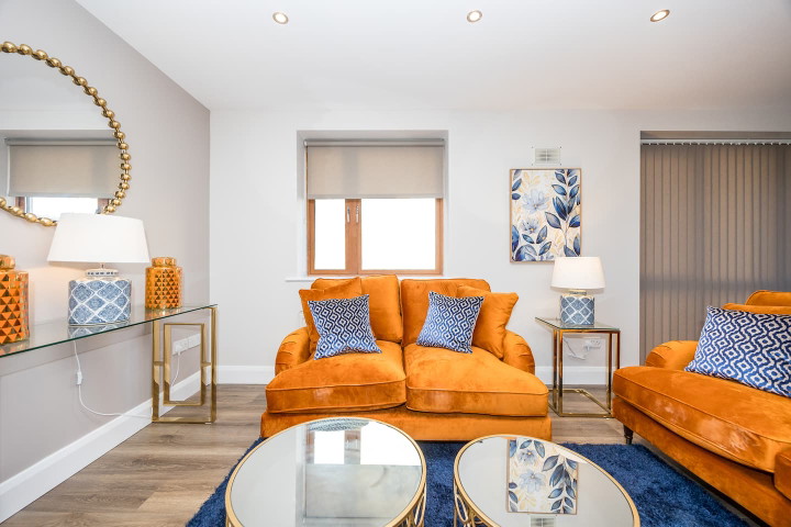 Stylish And Modern 2 Bedroom Apt - Ashbourne