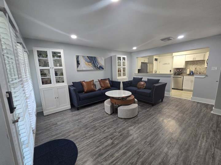 2bd Luxury North Dallas Condo With Private Garage - Richardson, TX