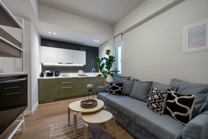 Central Bliss Suite B2 - Athens