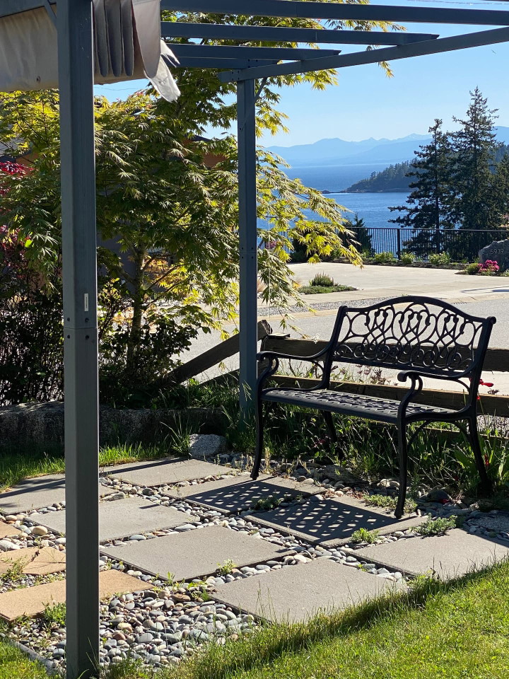Seascape Suite - 1 To 3 Guests W/ Extra Bed Option - Sechelt