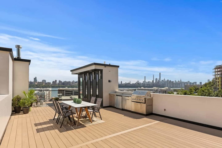 Modern Luxury 8br Combined Townhome With Nyc Views - Edgewater, NJ