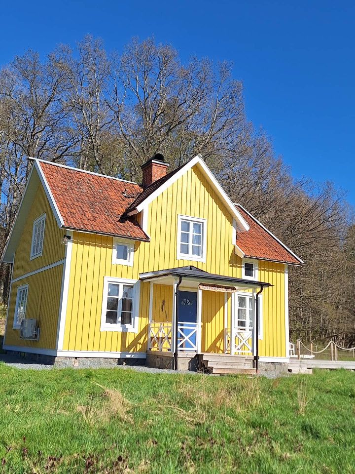 ÄNgsholmen - En ö I Mälaren - Enköping