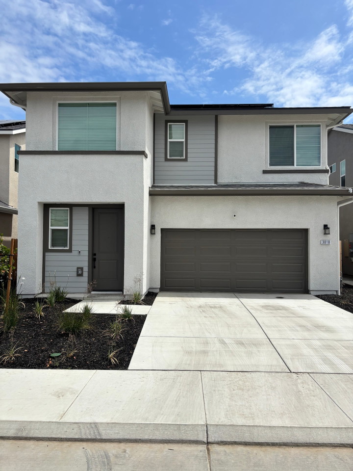 The Sequoia Arcade House | New Build | Sleeps 10 - Visalia, CA