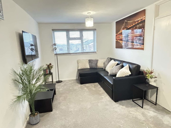 Cosy One Bed Flat In Stevenage - Stevenage