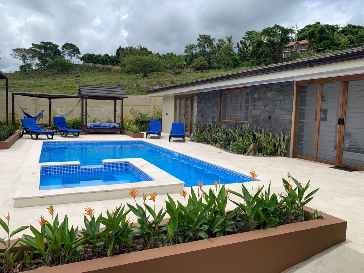 Hermosa Villa En La Mesa - Conjunto Privado - La Mesa