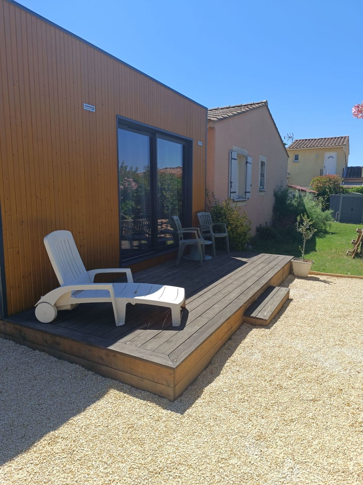 Charmante Tiny Box Avec Piscine Et Jardin - Vedène
