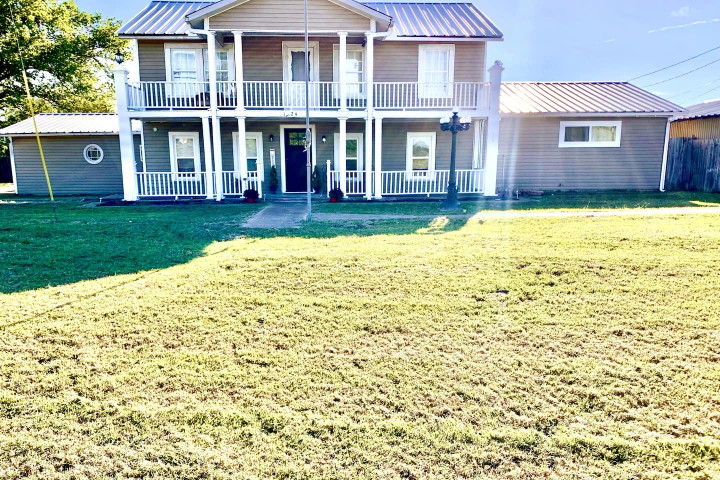 Eve's Landing : Oasis De 5 Chambres Avec Salle De Jeux Et Multimédia - Corsicana, TX
