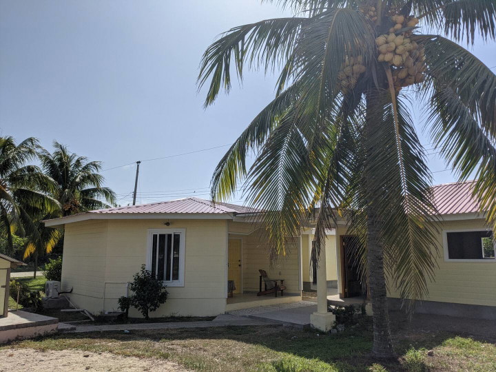 Oceanfront Apartment - Tela - Tela