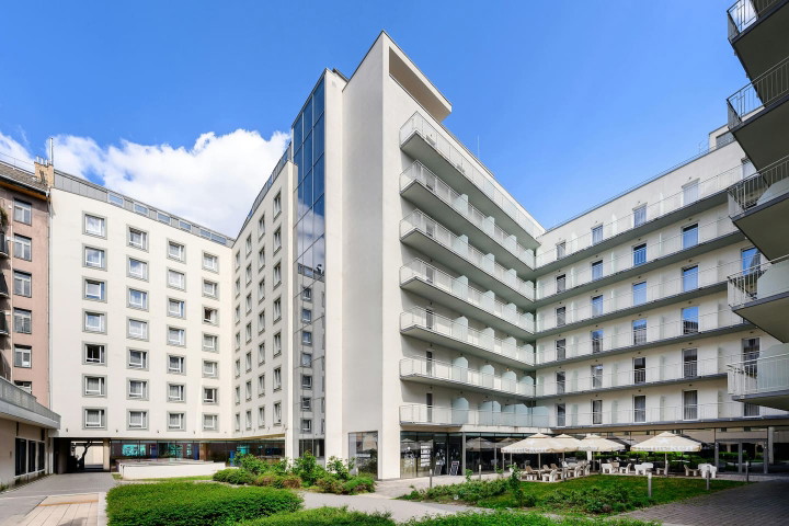 Akeah Verdi Budapest - Budapest