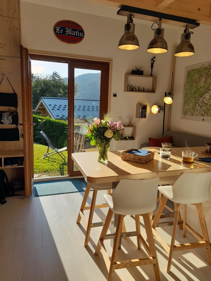 Chalet Mitoyen Au Calme - Rez-de-jardin - Parking - Les Houches