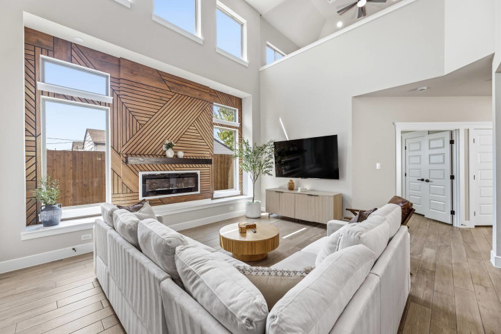 Game Room, Pool Table | Bunk Room | 5br, Sleeps 12 - Irving, TX