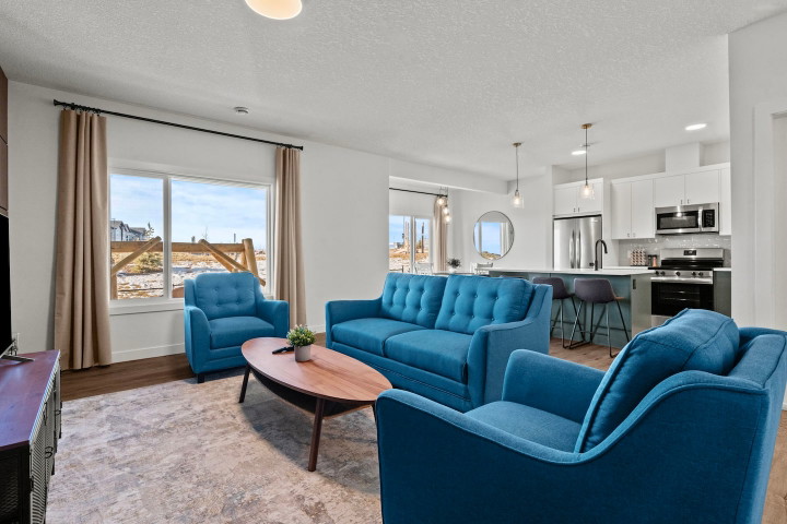 Bright, New Suite Okotoks - Okotoks